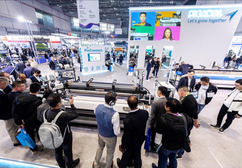 Revolutionary Rapier Weaving Machine Ultimax - EURO TEXTILE